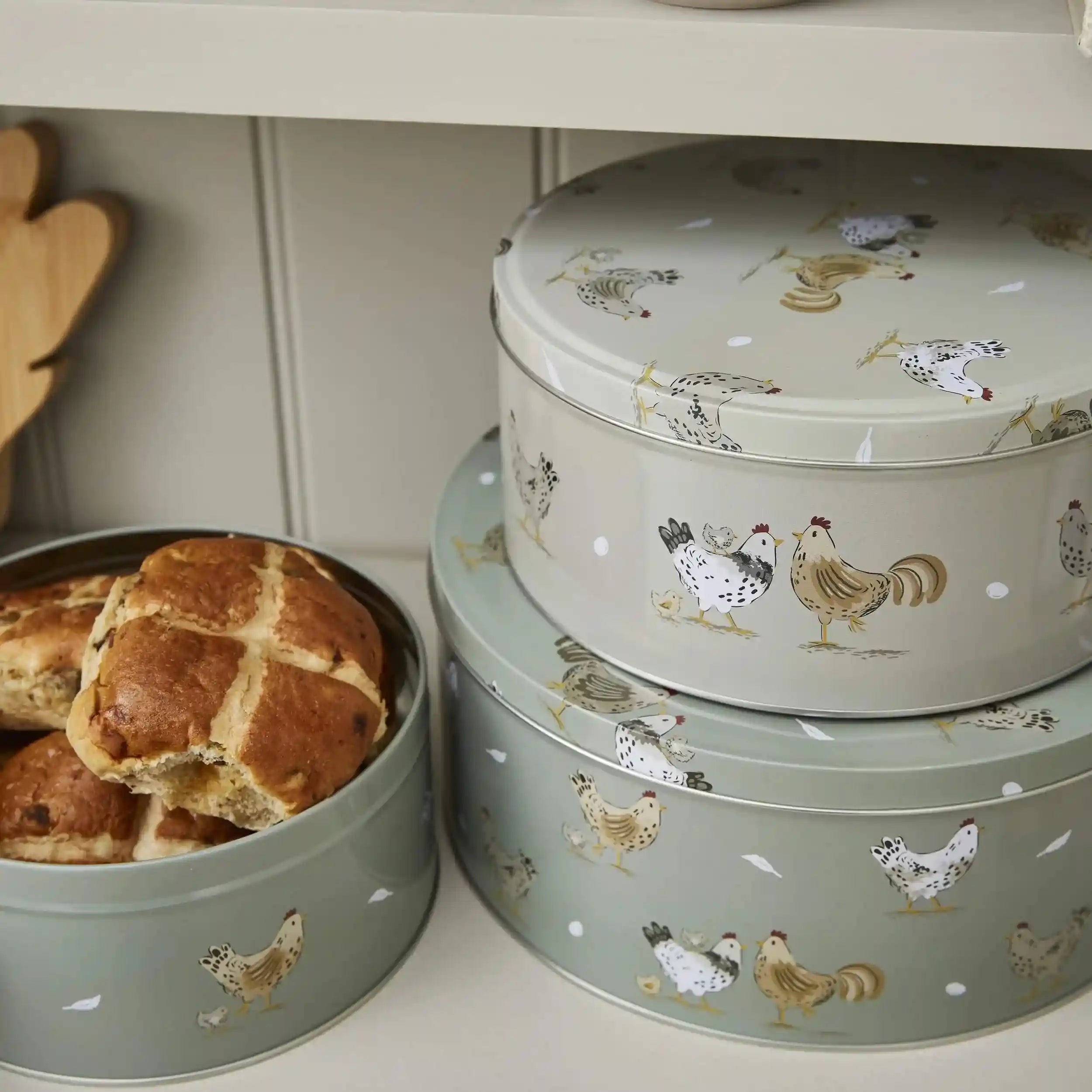 Cake Tins & Storage Tins – Williamsons Factory Shop