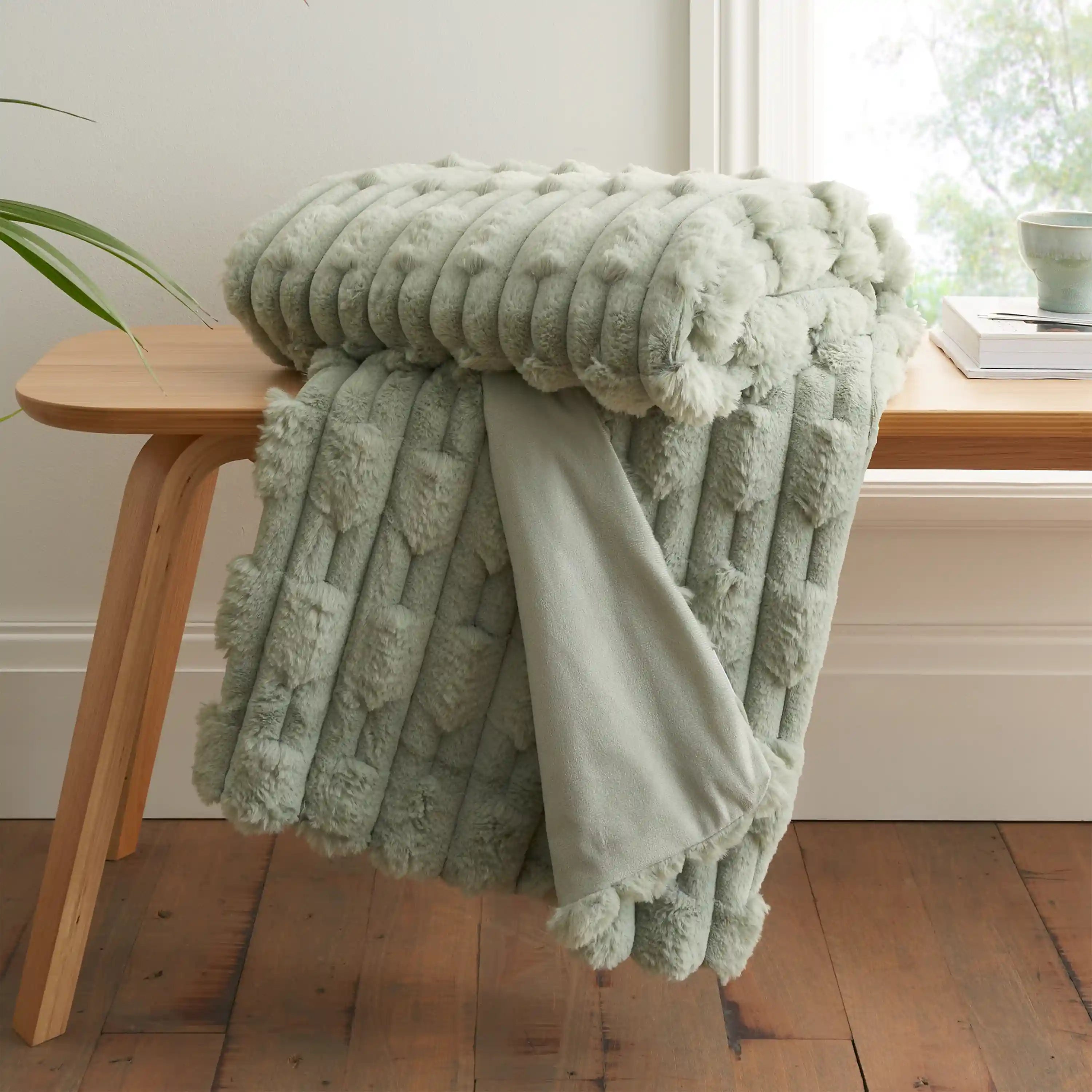 Carved Faux Fur Blanket Throw - Sage Green – Williamsons Factory Shop